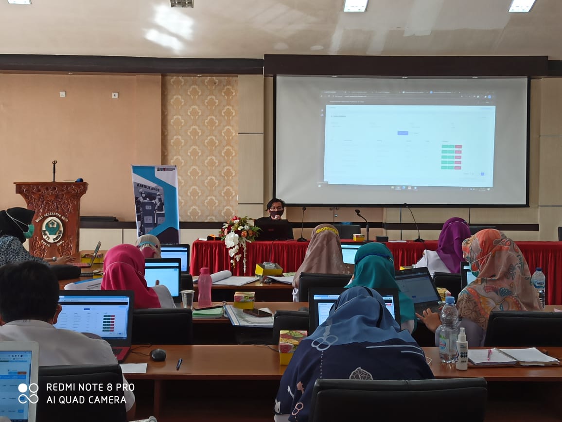 FTI Unand Serahkan Aplikasi Sistem Inventory APD ke Dinkes Kota Padang